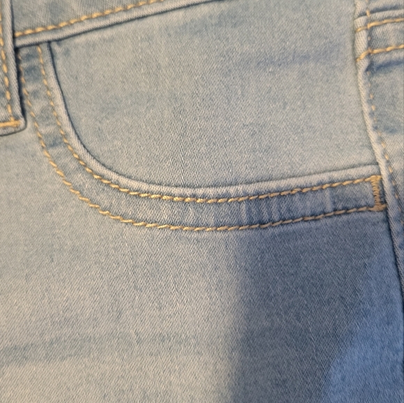 Vigoss | Bottoms | Vigoss Girls Size Xl 6 Mid Shorts Regular Rise ...